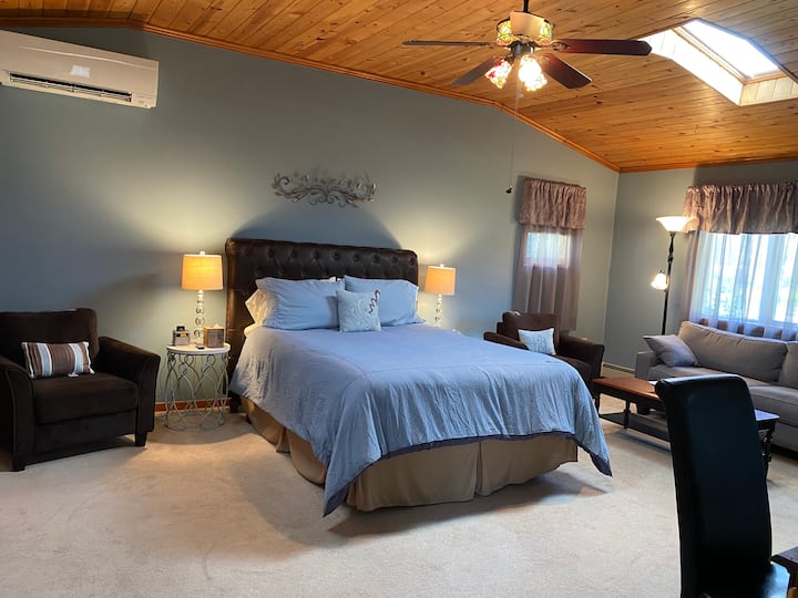Salem Street Suite - Hudson Valley