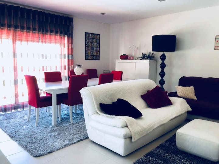 New Apartment 3 Bedroom W/ Swimming Pool - Nazaré