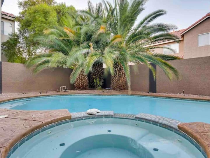 1mile From Strip 10min From Airport Large Home - Las Vegas, NV