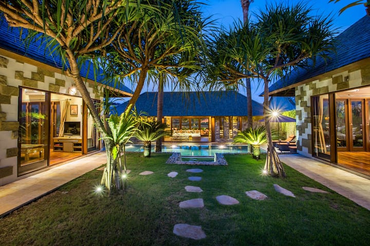4br Luxury Paddyfield Villa Near Canggu & Seminyak - Bali