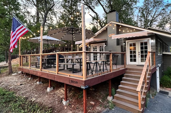 Lakeside Cabin Amongst The Pines - Bass Lake, CA
