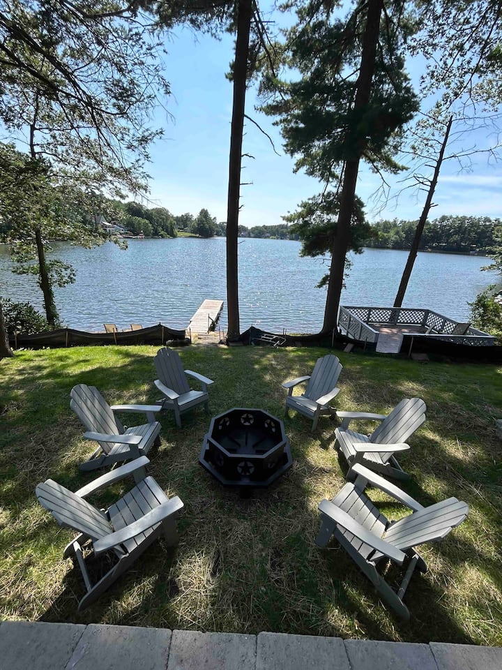Thompson Lake Front Home - Quabbin Reservoir, Belchertown