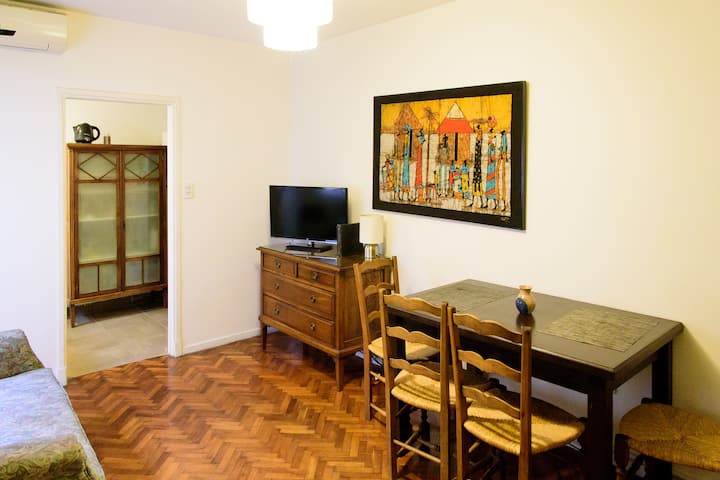 Apartment In Barrio De Monserrat, Buenos Aires - Buenos Aires