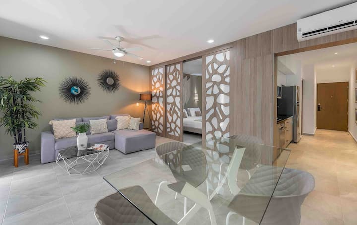 Modern Lux 1br | Walk To Beach | Pool & Ocean View - Playa del Carmen