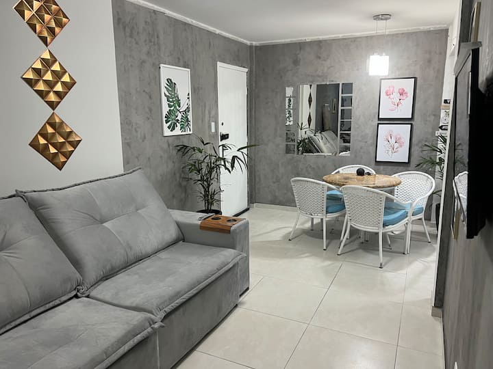 Lindo Apto 2 Quartos 1 Quadra Da Praia B. Camboriu - Balneario Camboriú