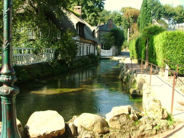 Lin Et L'hôte - Parc du Bocasse