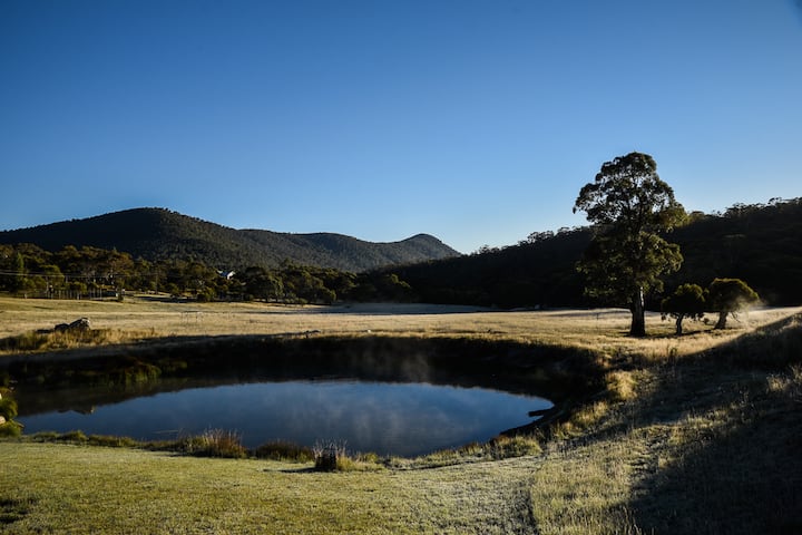 * Rustic Luxury * Dream Hideaway * Pets Welcome - Kosciuszko National Park