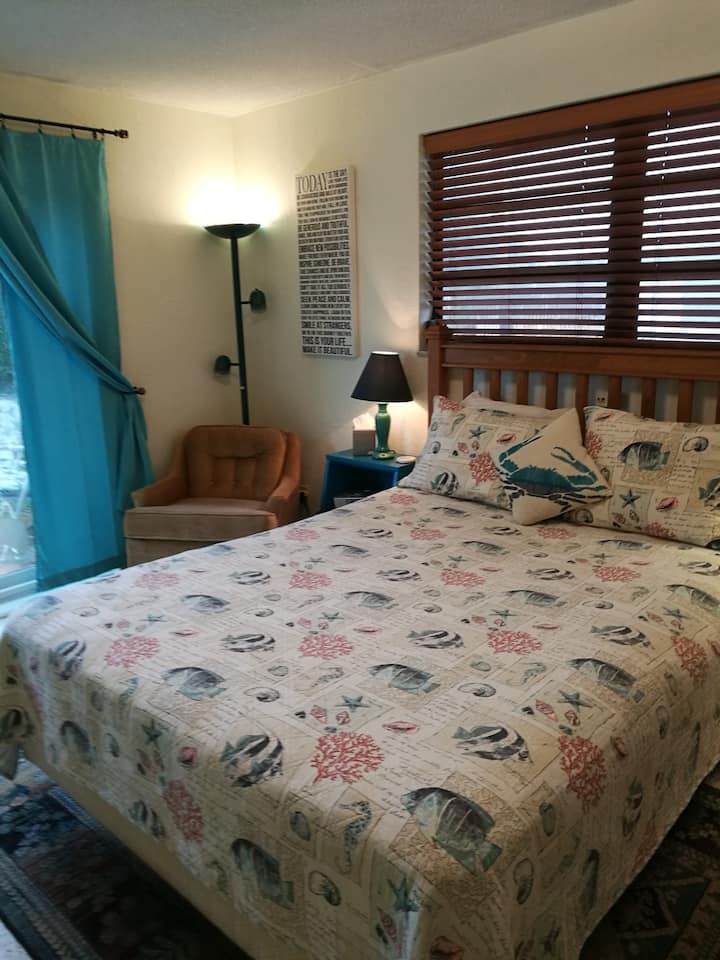 Three Palms Private Guest Suite - Ormond Beach, FL