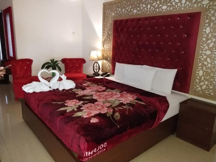 Royalton Inn Hotel - Lahore