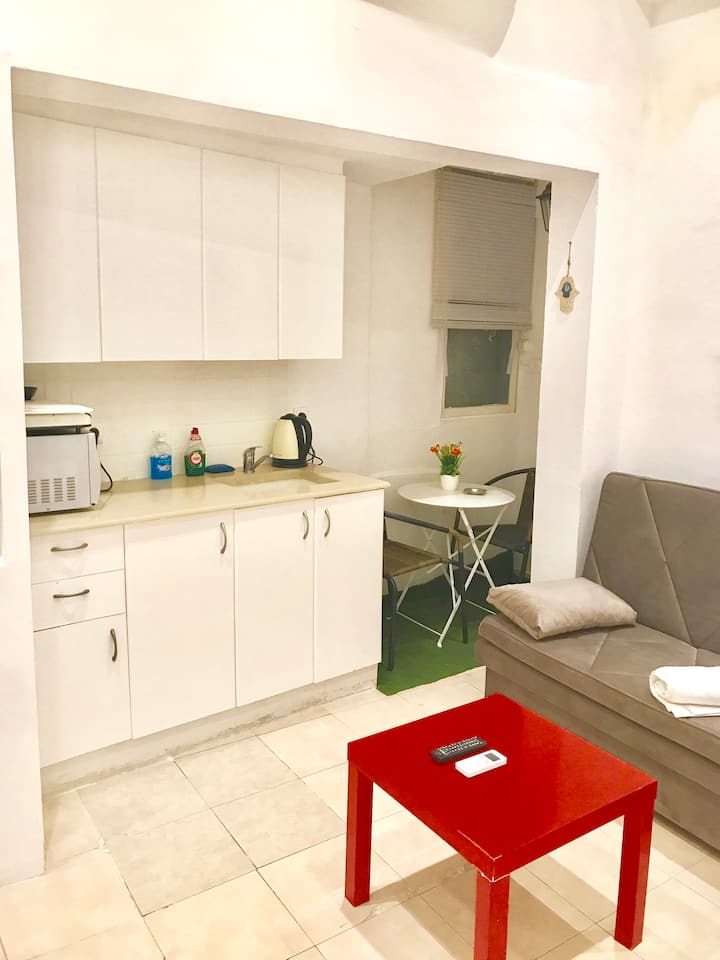 Top Location. A18. Beautiful Studio. Central Tlv - Tel Aviv