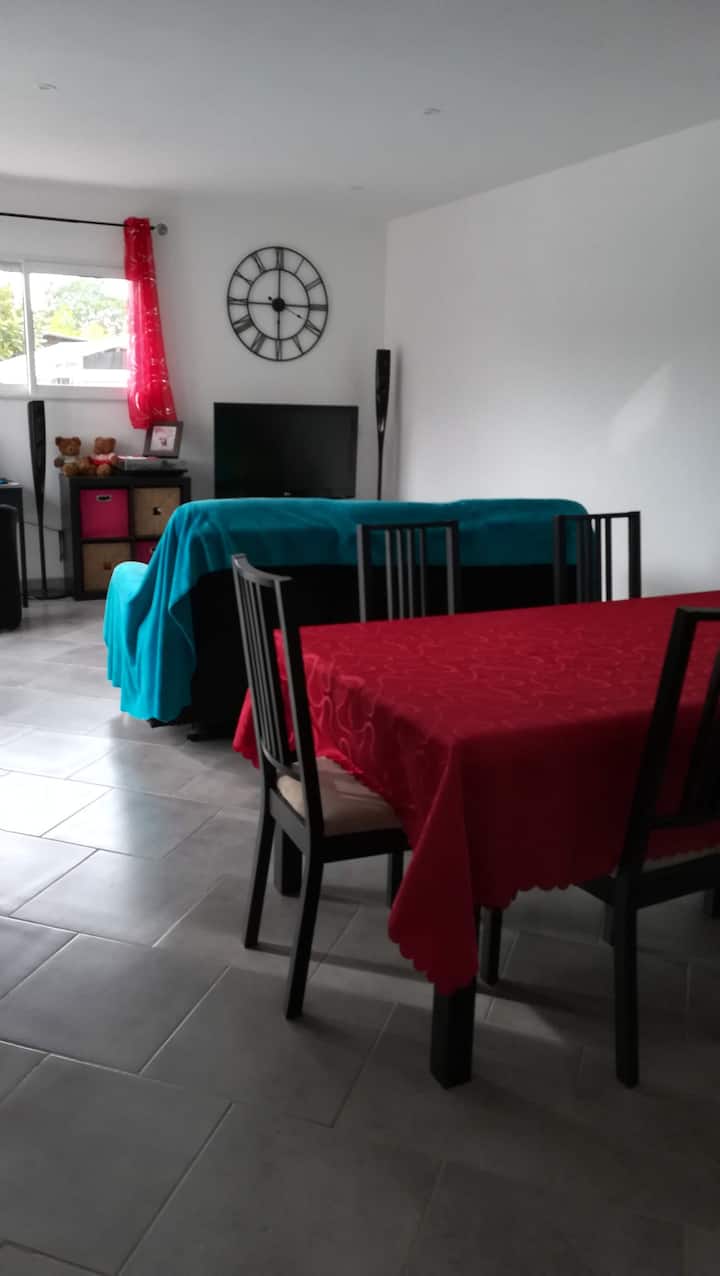 2 Chambres Dans La Maison De Martine Et Laurent - Nozay