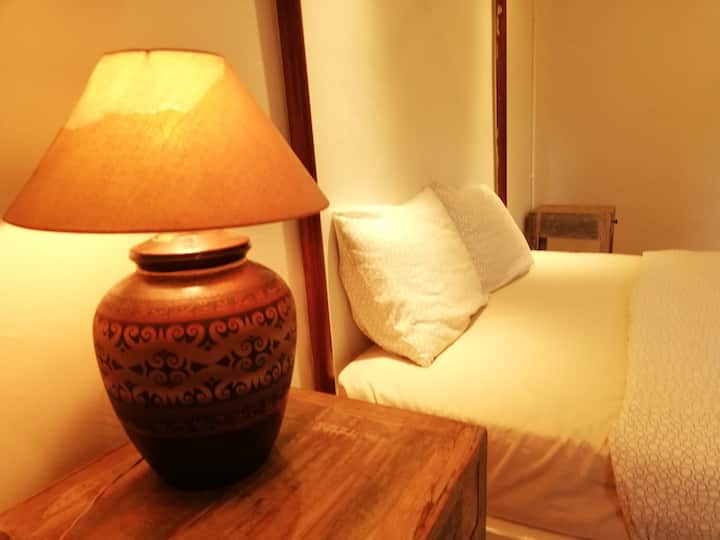 Retreat Poolchalet! Queenbed 5mins Afamosajonkerst - Malacca