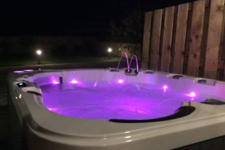 Luxury 5* Cottage With Hot Tub Self Catering - Robin Hood's Bay