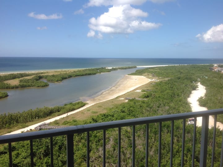 Spectacular Views From The Captains’ Quarters!! - Marco Island, FL