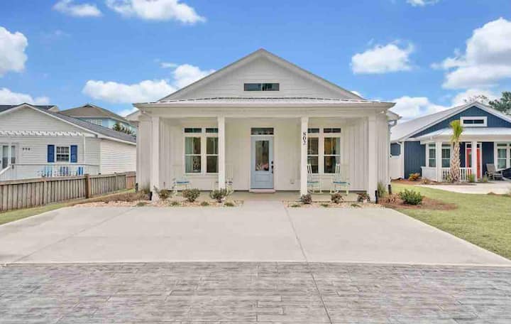 Brand New Beach Farmhouse - Carolina Beach
