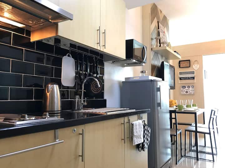 Cozy Studio In Sm Grass Residences Beside Sm North - Quezon City