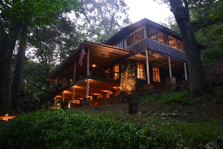 Wiley Mountain Lodge - A Tree House In The Woods - Tallulah Falls, GA