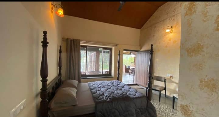 Privateroom In Sakalespursusanj Waterfront Villa - Sakleshpura