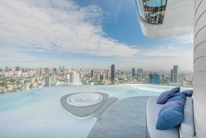 Exploit Your Work And Play At Ekkamai - Bangkok