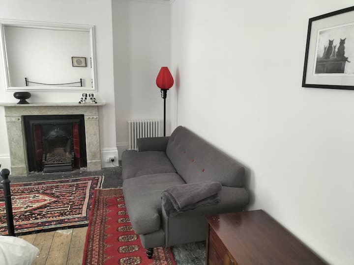 Bright Spacious Room With Free Parking. - Margate