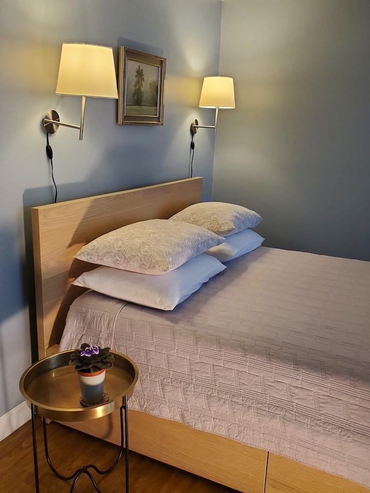 Uva Hospital Area Free Guest Parking No Stairs Separate Private Entrance - Charlottesville, VA