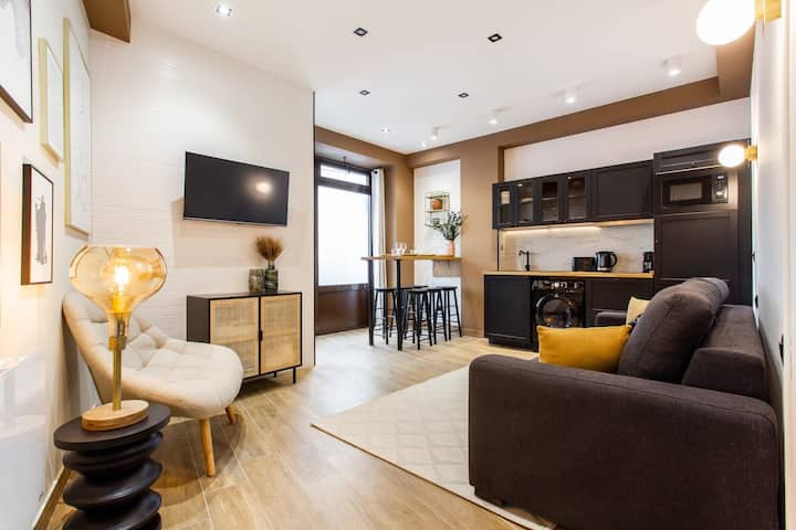 Tour Eiffel : Charmant Appartement 2br/6p - París