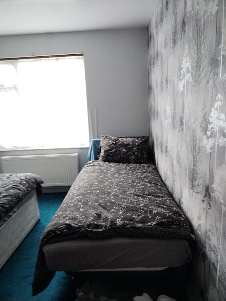 Medium Sized Room - Clacton-on-Sea