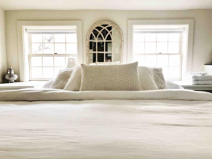 Charming City Escape - Philadelphia, PA