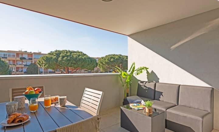 23b Grand T1, Patio, Garage, Piscine, Plage 400 M - Le Lavandou