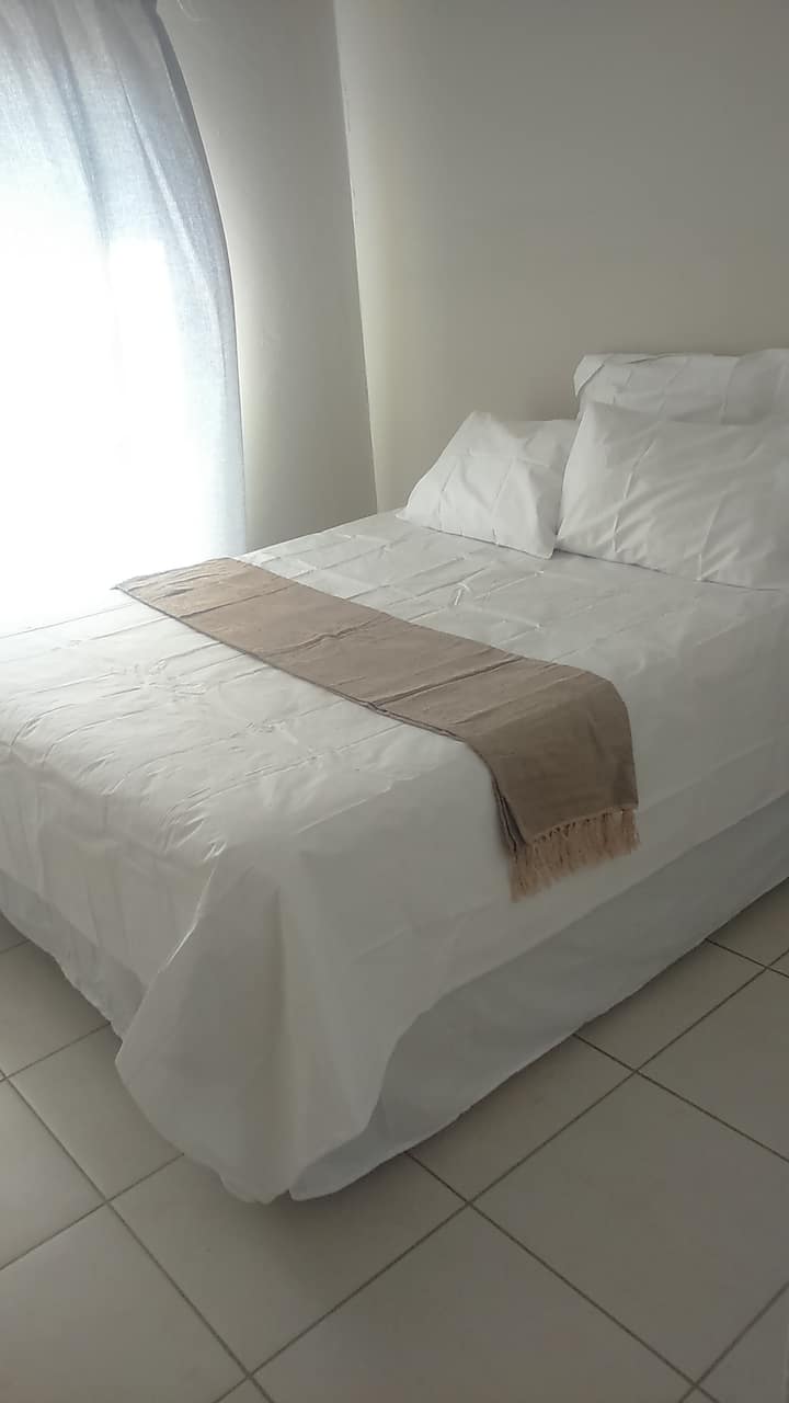 2 Bedroom Honeypot Ridge Apartment - Krugersdorp