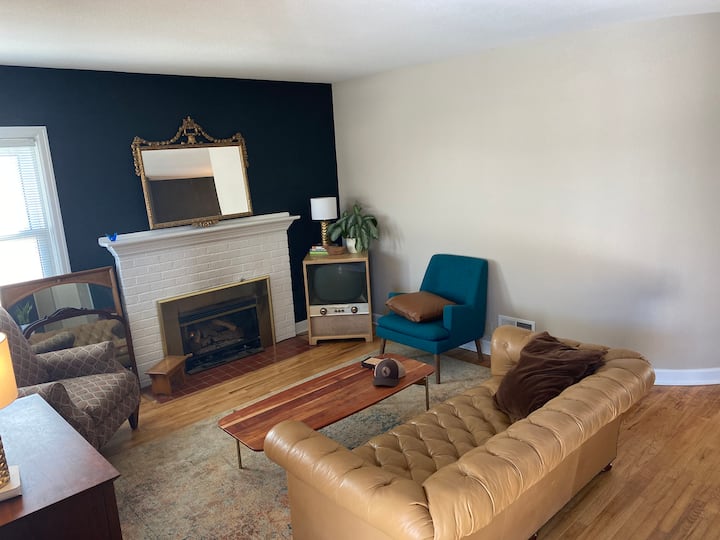 Rodeo Bungalow W/prkg + A/c! 1/2 Mile To Cfd Park! - Cheyenne, WY