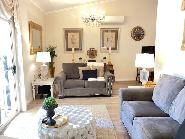 Stylish Couples Retreat In The Heart Of The Hills - Mount Barker