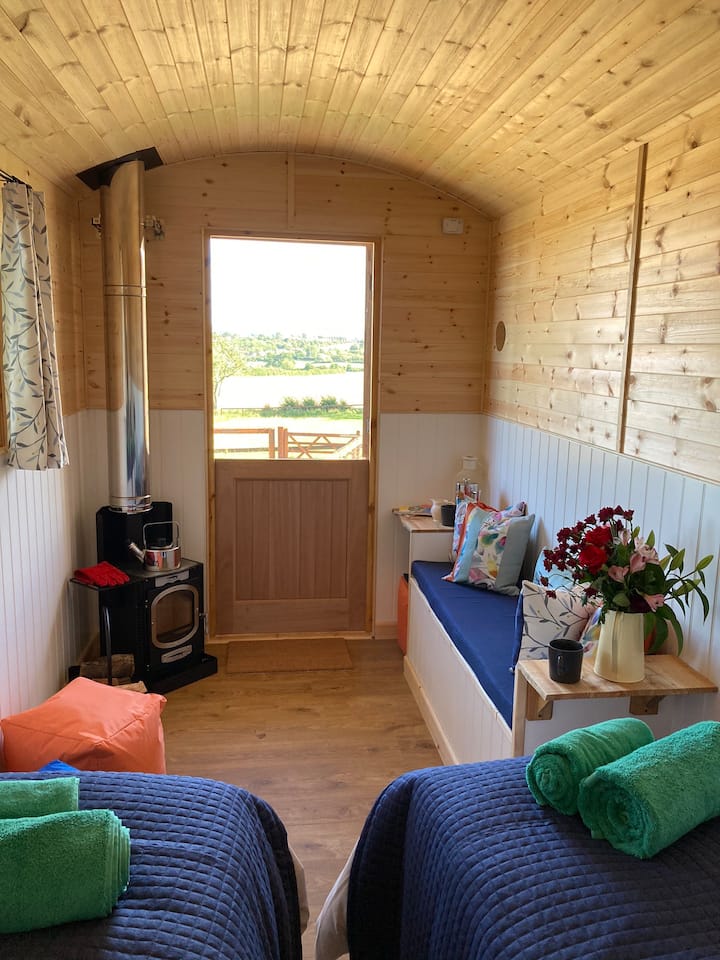 Cotswolds Shepherds Hut - Horse/bike/walk Retreat - Moreton-in-Marsh