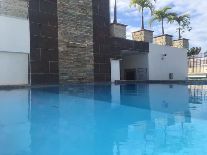 Luxury Apt. Rooftop Pool, Gym, Sauna Upscale Area - Saint-Domingue