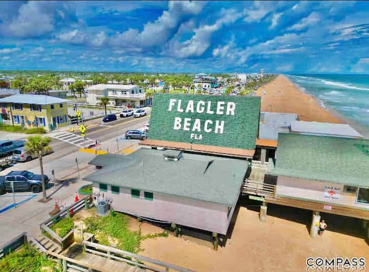 Unit 1 - 1br Ground Level, 50 Ft To Beach! Pets Ok - Flagler Beach, FL