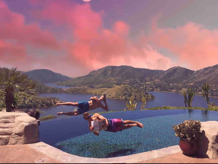 Villa De La Cresta - Escondido, CA
