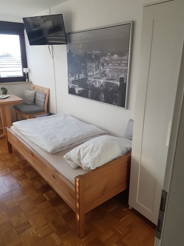 Top Apartment Mit Eigenem Bad & Küche! Stadtrand - Würzburg