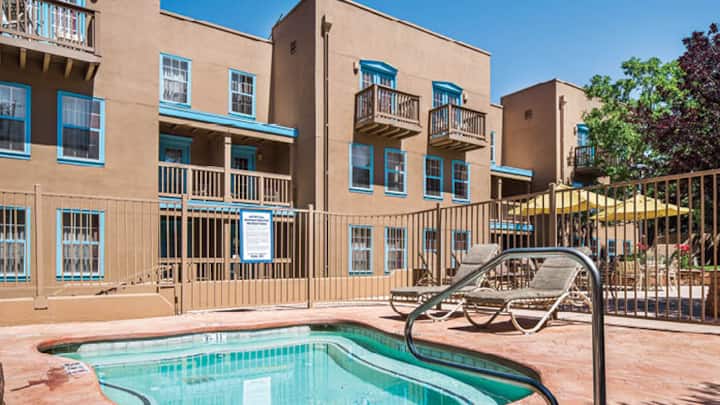 *Villas De Santa Fe- 1 Bedroom Sleeps 4 - Santa Fe, NM