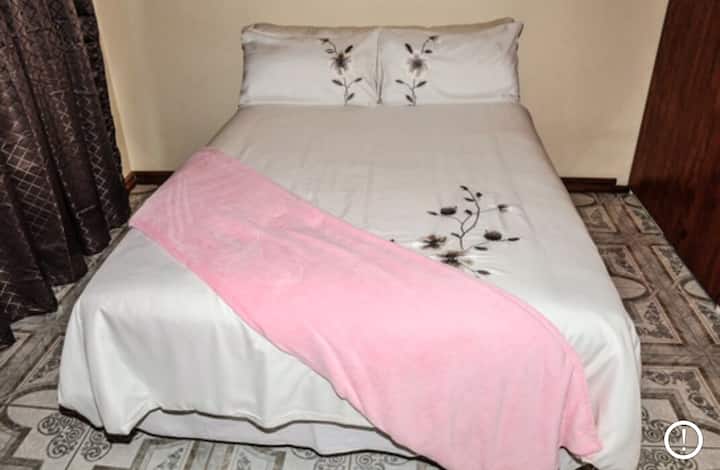 Bed, Breakfast & Pool - Zimbabwe