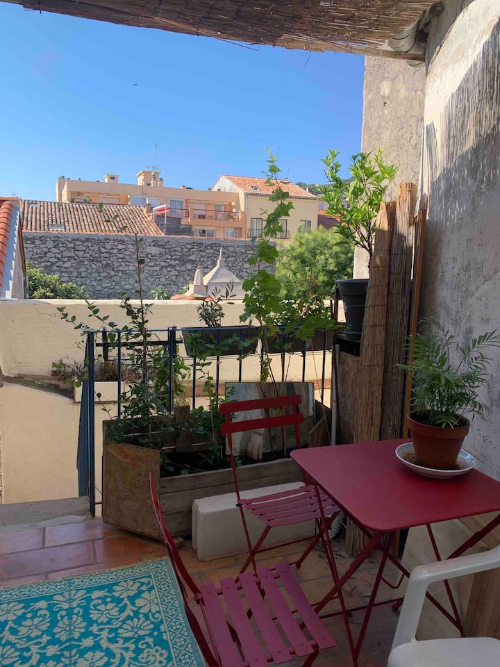 Charmant Appartement Sous Les Toits Avec Terrasse - Balaruc-le-Vieux