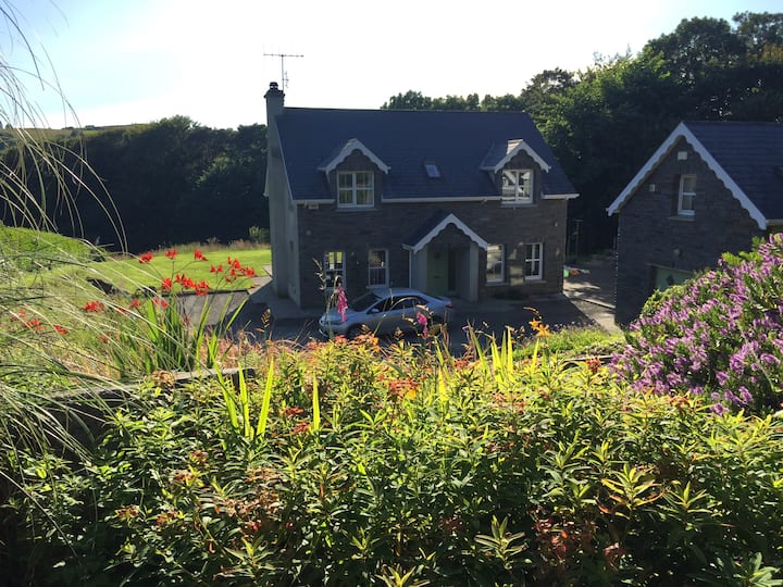 Coastal Irish Home With Open Plan-derry Hill - Ireland