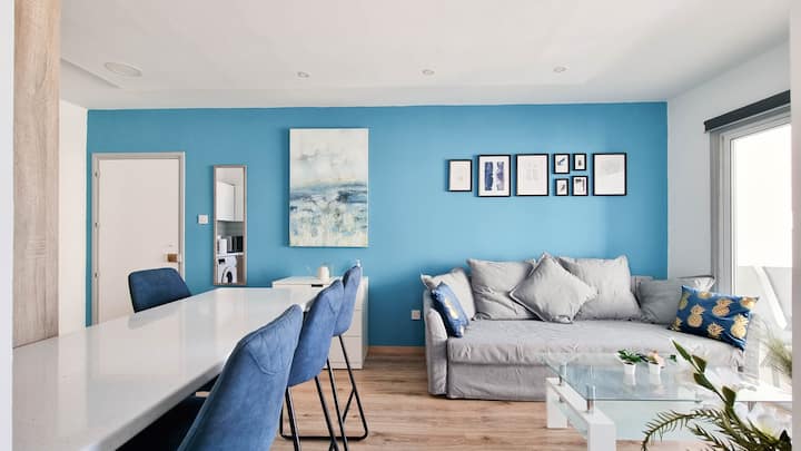 Modern Retreat: 2br Stylish Apt With Comfy Rooms! - Chypre