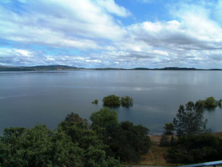 Lakefront! 2 Bd *Panoramic Views* - Granite Bay, CA