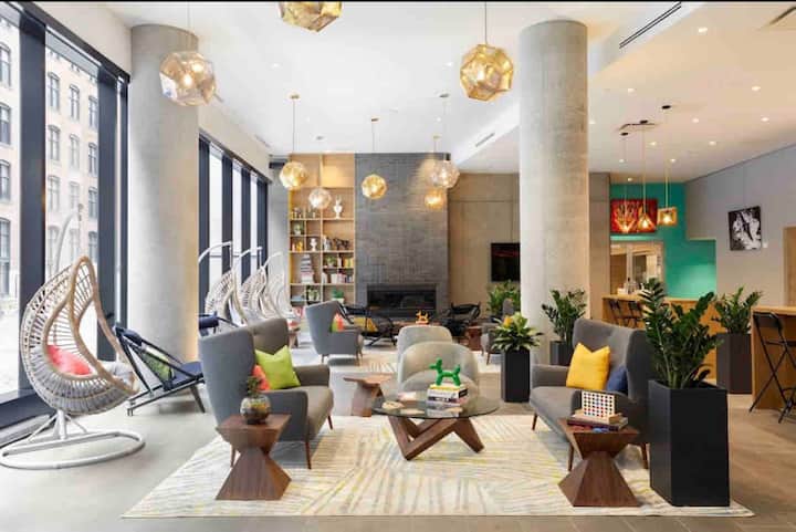 Best Location - Luxe Room In Great Building! - Montreal