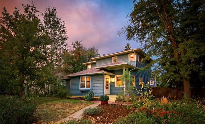 Beautiful Historic House In Central Longmont - Longmont, CO