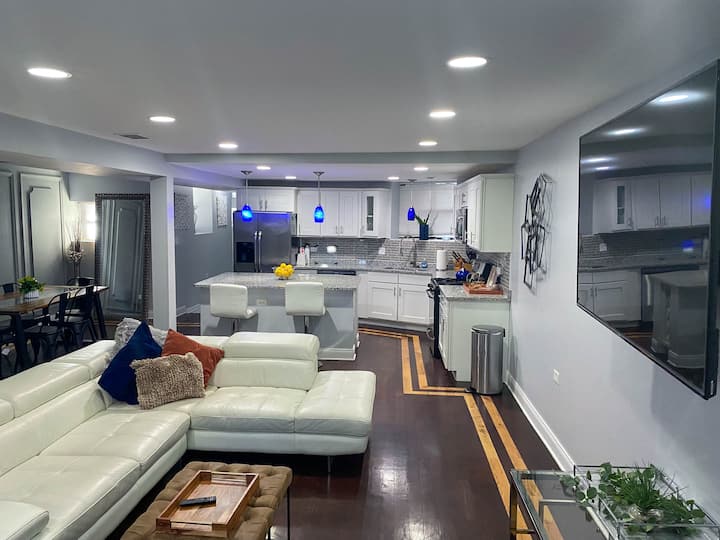 The Greystone ~ 7mins To Lakefront/downtownchicago - Chicago, IL