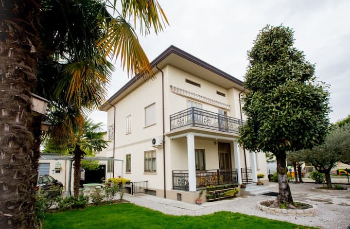Casa Roman Italia,  Sacile - Maison De Vacances - Provincia di Pordenone