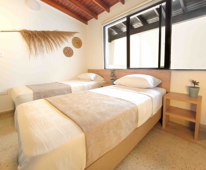 Hermoso Mini Apartamento En Laureles - 麥德林