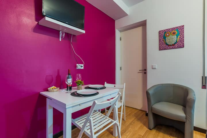 Lovely Pink Studio 2a With Ac - Santa Clara