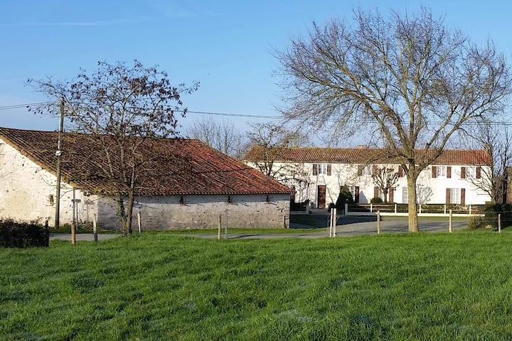 Gîte à La Ferme - La Nerrière - La Chataigneraie